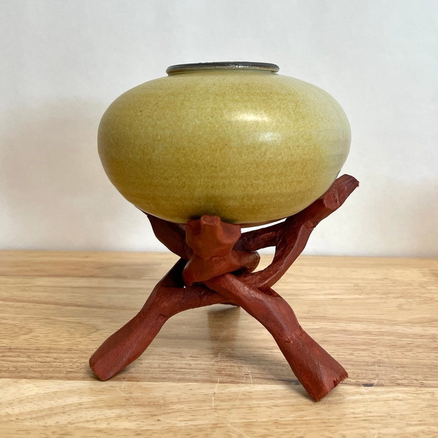 Handmade Pottery Green Soul Pot with Stand | Gifted Pottery