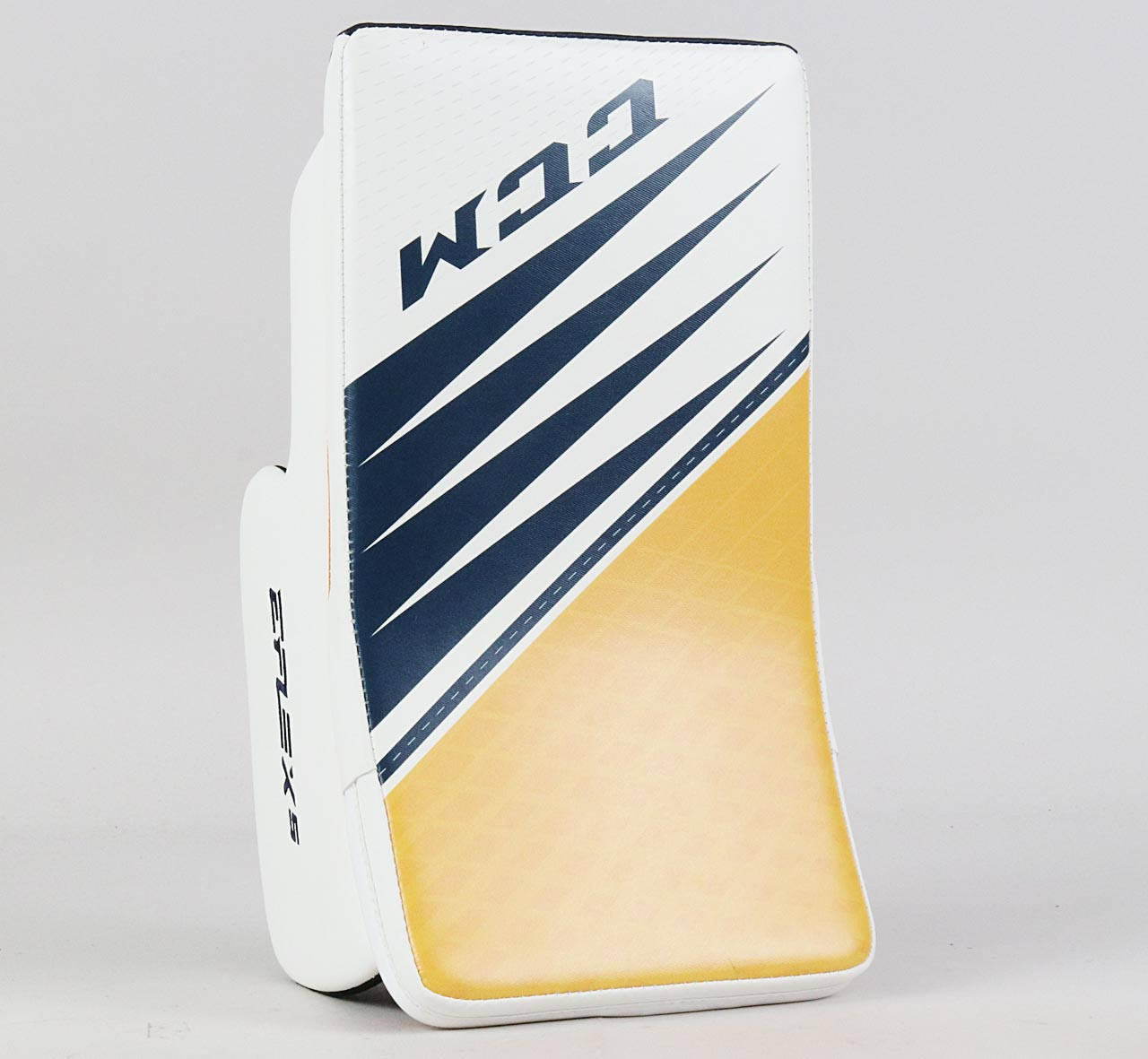 Regular - CCM Extreme Flex 5 White Blocker - David Rittich Nashville ...