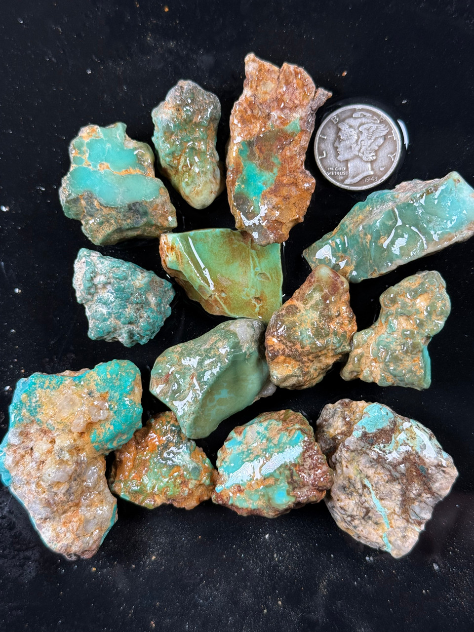Two toned Royston Turquoise rough