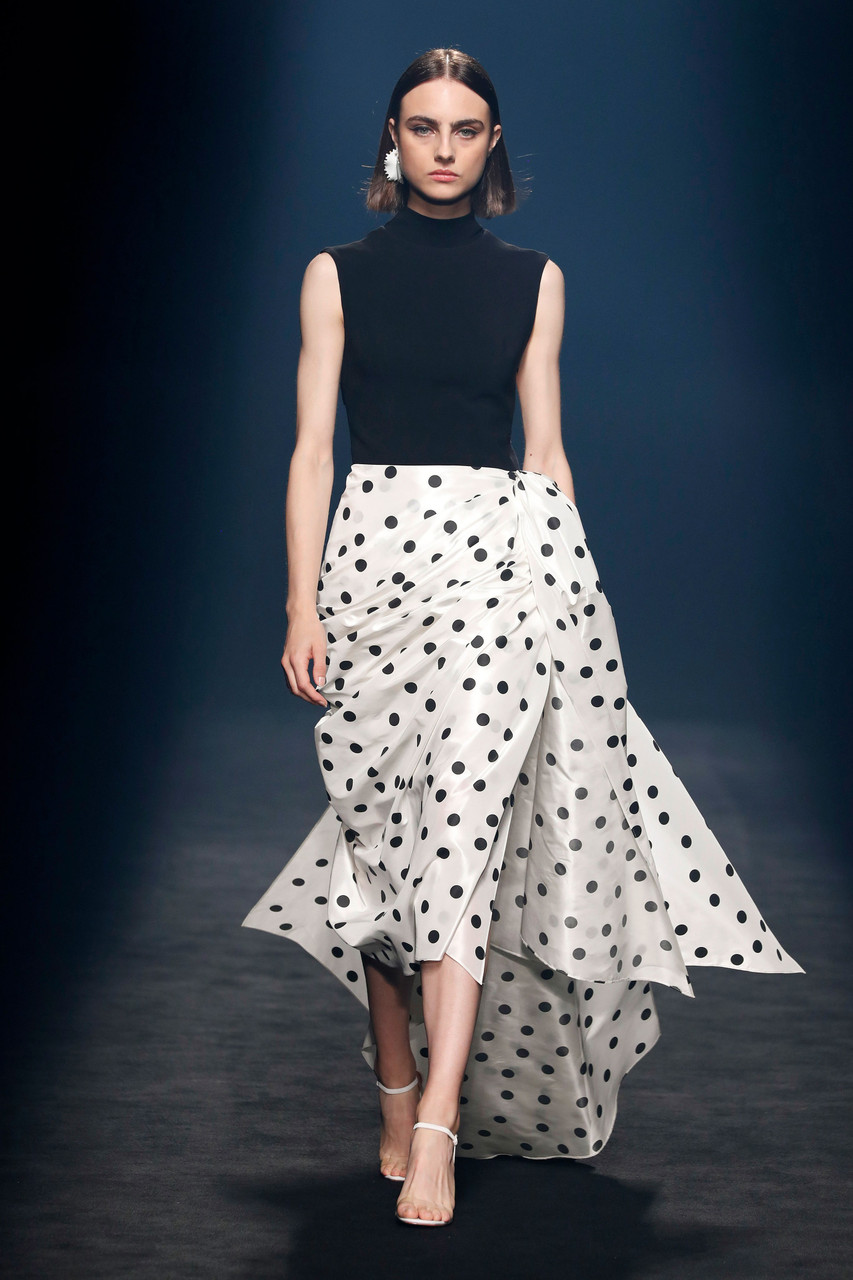 Isabel Sanchis Spring 2021 Ready To Wear Look 16 - Vivaldi Boutique