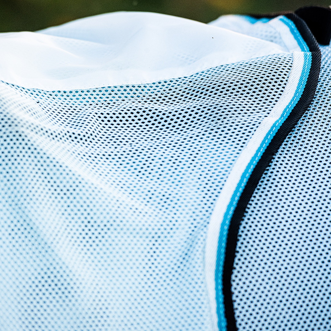 Amigo Petite Bug Rug, Azure Blue/Black/White/Blue